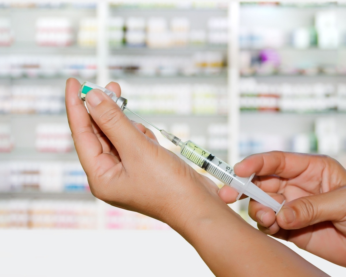 UKHSA is urging Hajj travellers and others to get vaccinated | C+D ...