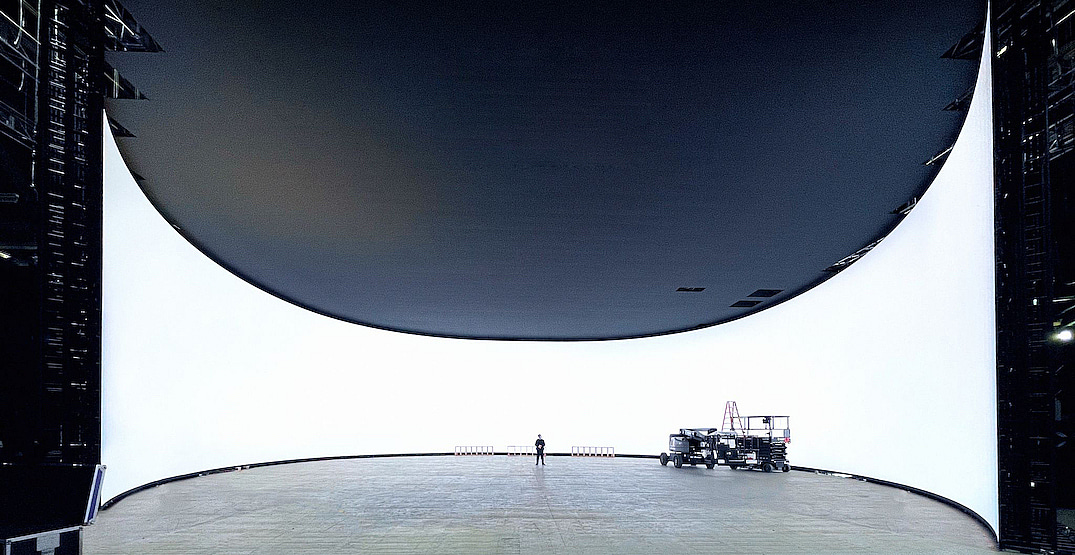 Almost 3,300 LED Cabinets Create Huge Virtual Film Production Set In ...